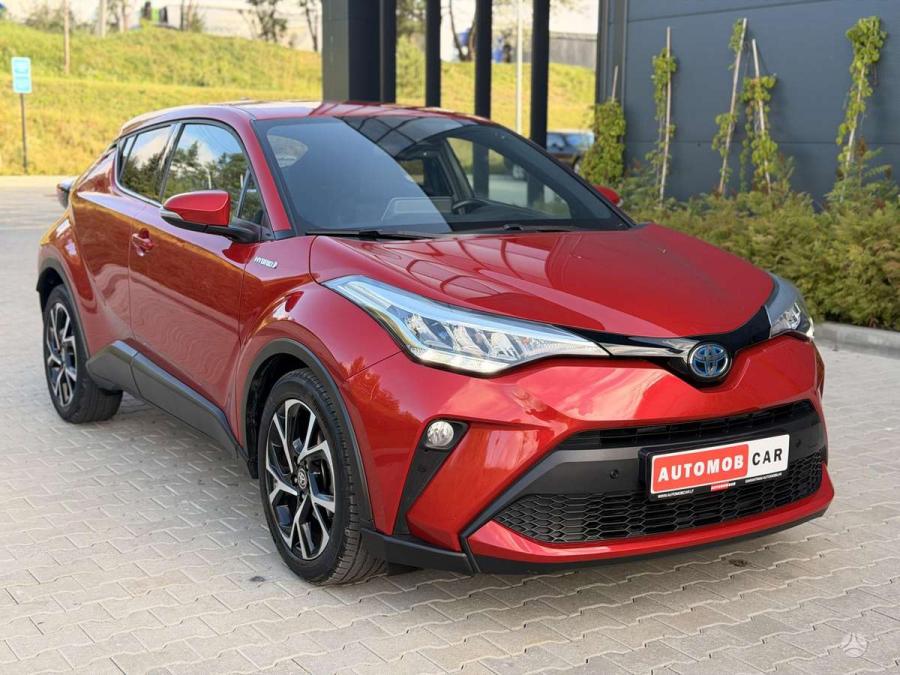 Sarkans Toyota C-HR 2021 Viļņa, ar dzinēja tilpumu 1.80 L un nobraukumu 108 tūkst. km par 22800 €, foto 4 vietnē AUTOMOTO.COM.LV