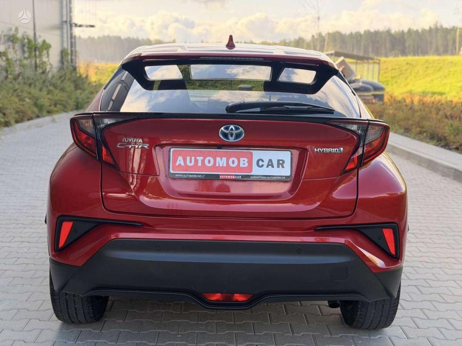 Sarkans Toyota C-HR 2021 Viļņa, ar dzinēja tilpumu 1.80 L un nobraukumu 108 tūkst. km par 22800 €, foto 8 vietnē AUTOMOTO.COM.LV