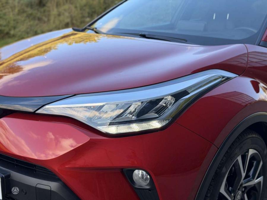 Sarkans Toyota C-HR 2021 Viļņa, ar dzinēja tilpumu 1.80 L un nobraukumu 108 tūkst. km par 22800 €, foto 12 vietnē AUTOMOTO.COM.LV