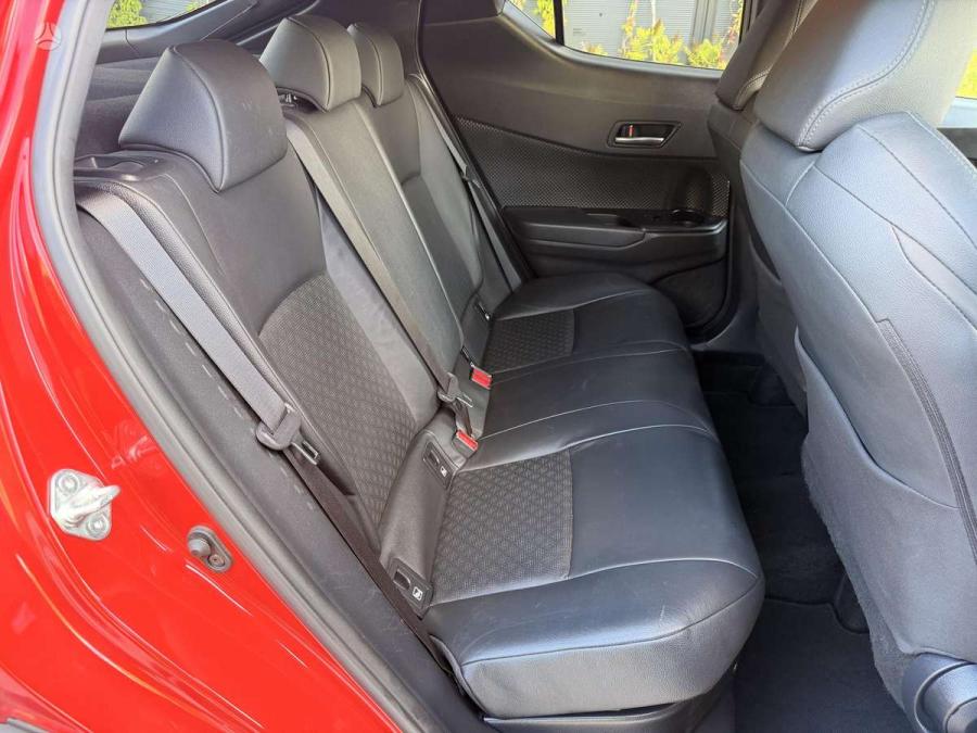Sarkans Toyota C-HR 2021 Viļņa, ar dzinēja tilpumu 1.80 L un nobraukumu 108 tūkst. km par 22800 €, foto 22 vietnē AUTOMOTO.COM.LV