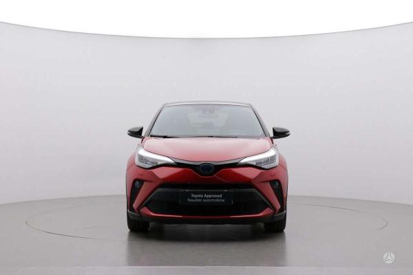 Red Toyota C-HR 2021 in Vilnius, with an engine capacity of 1.80 L and mileage of 130 thousand km for 24900 €, photo 7 on AUTOMOTO.COM.LV