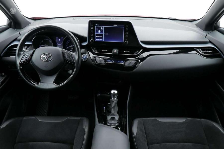 Red Toyota C-HR 2021 in Vilnius, with an engine capacity of 1.80 L and mileage of 130 thousand km for 24900 €, photo 8 on AUTOMOTO.COM.LV