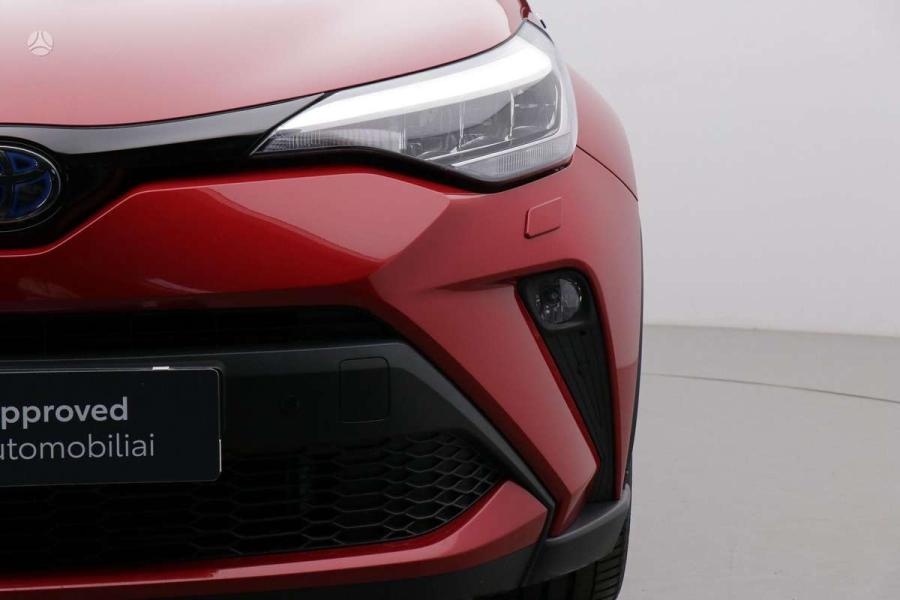 Red Toyota C-HR 2021 in Vilnius, with an engine capacity of 1.80 L and mileage of 130 thousand km for 24900 €, photo 21 on AUTOMOTO.COM.LV
