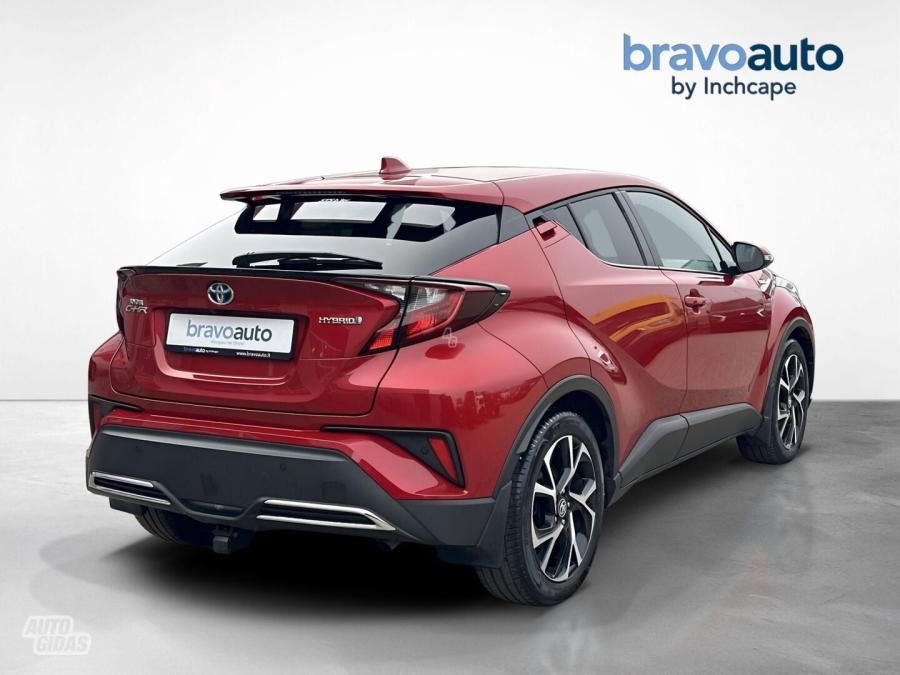 Red Toyota C-HR 2021 in Kaunas, with an engine capacity of 2.00 L and mileage of 108 thousand km for 22771 €, photo 6 on AUTOMOTO.COM.LV