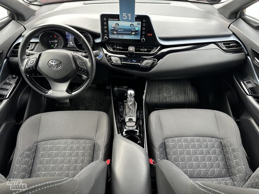 Red Toyota C-HR 2021 in Kaunas, with an engine capacity of 2.00 L and mileage of 108 thousand km for 22771 €, photo 14 on AUTOMOTO.COM.LV