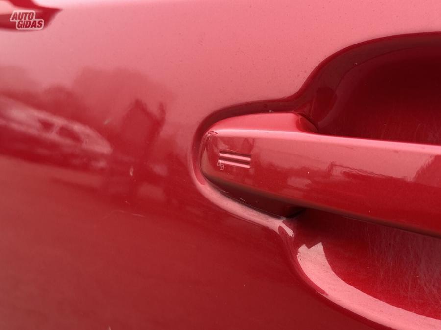 Red Toyota C-HR 2021 in Kaunas, with an engine capacity of 2.00 L and mileage of 108 thousand km for 22771 €, photo 31 on AUTOMOTO.COM.LV