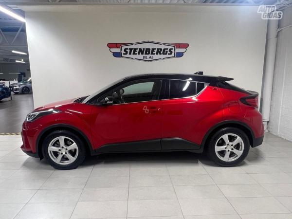 Red Toyota C-HR 2022 in Kaunas, with an engine capacity of 0.00 L and mileage of 49 thousand km for 28258 €, photo 2 on AUTOMOTO.COM.LV