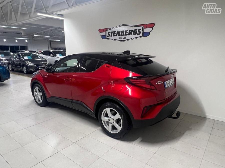 Red Toyota C-HR 2022 in Kaunas, with an engine capacity of 0.00 L and mileage of 49 thousand km for 28258 €, photo 3 on AUTOMOTO.COM.LV