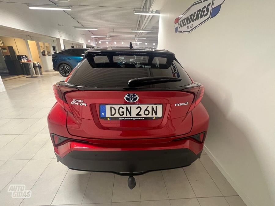 Red Toyota C-HR 2022 in Kaunas, with an engine capacity of 0.00 L and mileage of 49 thousand km for 28258 €, photo 4 on AUTOMOTO.COM.LV