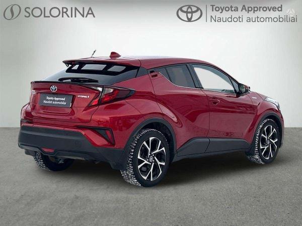 Red Toyota C-HR 2022 in Klaipeda, with an engine capacity of 1.80 L and mileage of 77 thousand km for 23900 €, photo 2 on AUTOMOTO.COM.LV