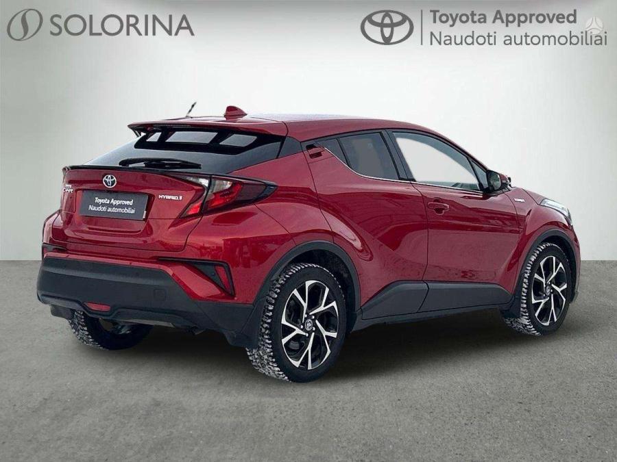 Красный Тойота C-HR 2022 в Клайпеда, объемом двигателя 1.80 л и пробегом 77 тыс. км за 23900 €, фото 2 на AUTOMOTO.COM.LV