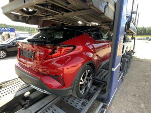 Red Toyota C-HR 2022 in Vilnius, with an engine capacity of 1.99 L and mileage of 64 thousand km for 24250 €, photo 34 on AUTOMOTO.COM.LV