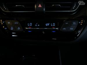 Красный Тойота C-HR 2022 в Авиженяй, объемом двигателя 1.80 л и пробегом 61 тыс. км за 23250 €, фото 21 на AUTOMOTO.COM.LV