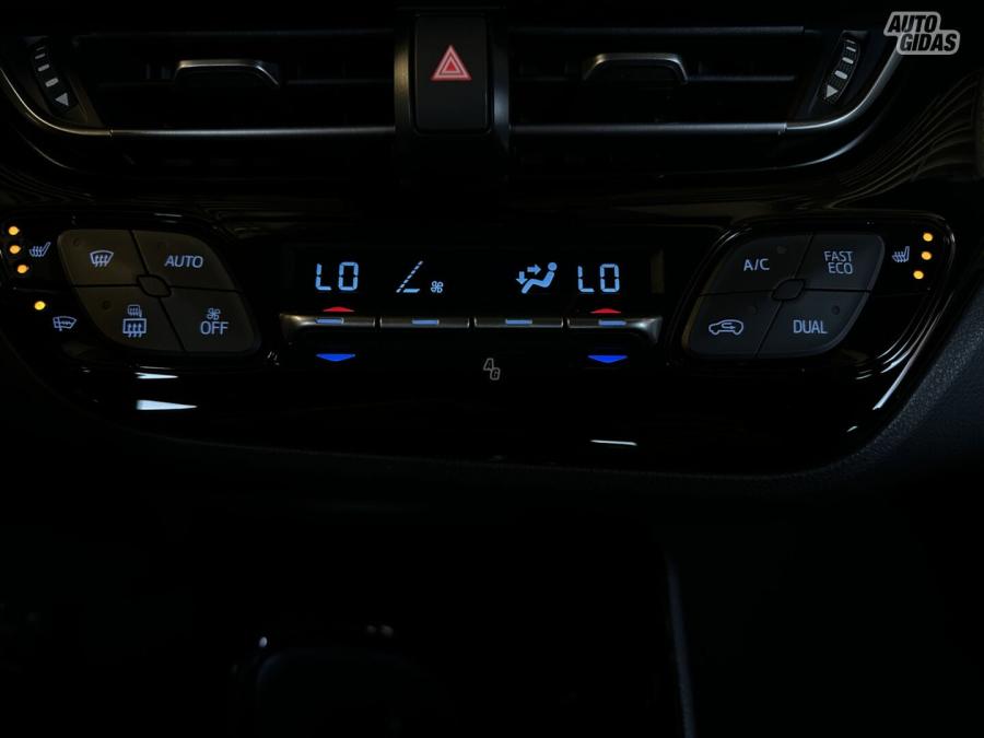 Красный Тойота C-HR 2022 в Авиженяй, объемом двигателя 1.80 л и пробегом 61 тыс. км за 23250 €, фото 21 на AUTOMOTO.COM.LV