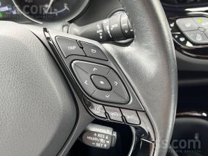 Sarkans Toyota C-HR 2022 Rīga, ar dzinēja tilpumu 1.80 L un nobraukumu 41 tūkst. km par 23990 €, foto 18 vietnē AUTOMOTO.COM.LV