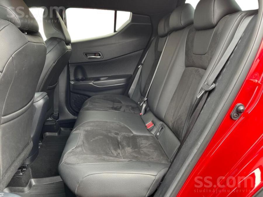 Sarkans Toyota C-HR 2022 Rīga, ar dzinēja tilpumu 1.80 L un nobraukumu 41 tūkst. km par 23990 €, foto 22 vietnē AUTOMOTO.COM.LV