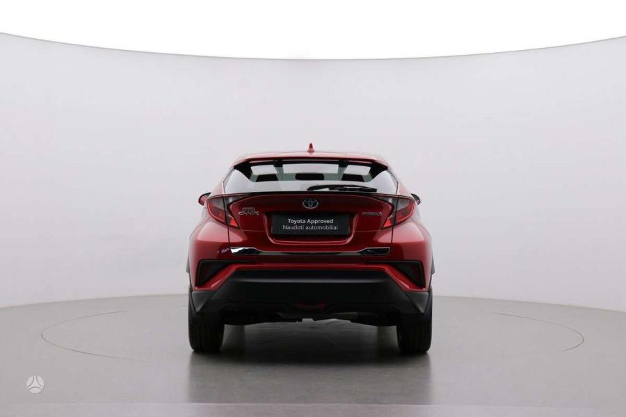 Красный Тойота C-HR 2022 в Вильнюс, объемом двигателя 1.80 л и пробегом 76 тыс. км за 23900 €, фото 6 на AUTOMOTO.COM.LV