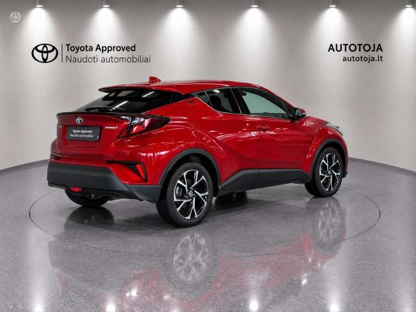 Toyota C-HR 2022 Kauņa vietnē Sarkans Toyota C-HR 2022 Kauņa, ar dzinēja tilpumu 1.80 L un nobraukumu 49 tūkst. km par 23500 €, foto 3 vietnē AUTOMOTO.COM.LV