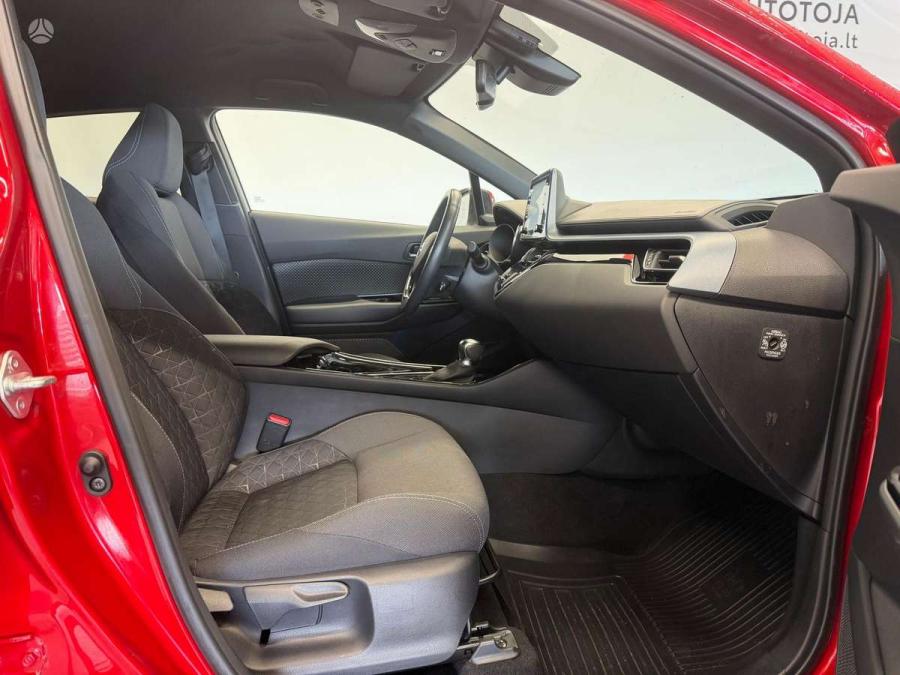 Sarkans Toyota C-HR 2022 Kauņa, ar dzinēja tilpumu 1.80 L un nobraukumu 49 tūkst. km par 23500 €, foto 7 vietnē AUTOMOTO.COM.LV