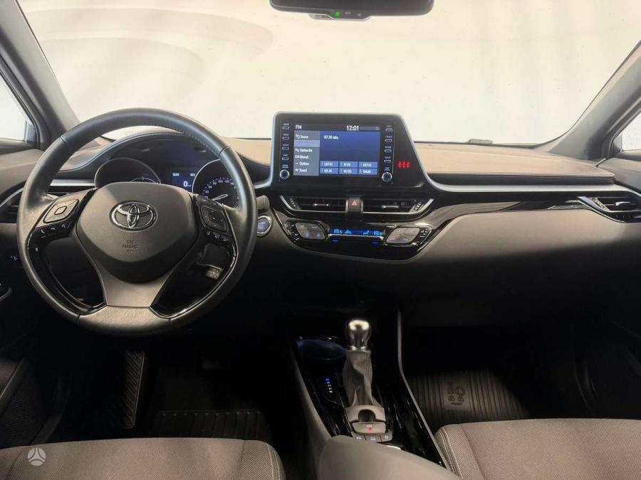 Sarkans Toyota C-HR 2022 Kauņa, ar dzinēja tilpumu 1.80 L un nobraukumu 49 tūkst. km par 23500 €, foto 9 vietnē AUTOMOTO.COM.LV