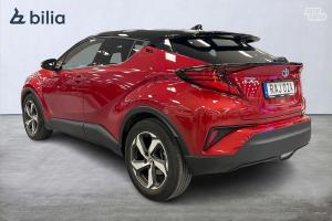 Red Toyota C-HR 2023 in Kaunas, with an engine capacity of 0.00 L and mileage of 11 thousand km for 31199 €, photo 3 on AUTOMOTO.COM.LV