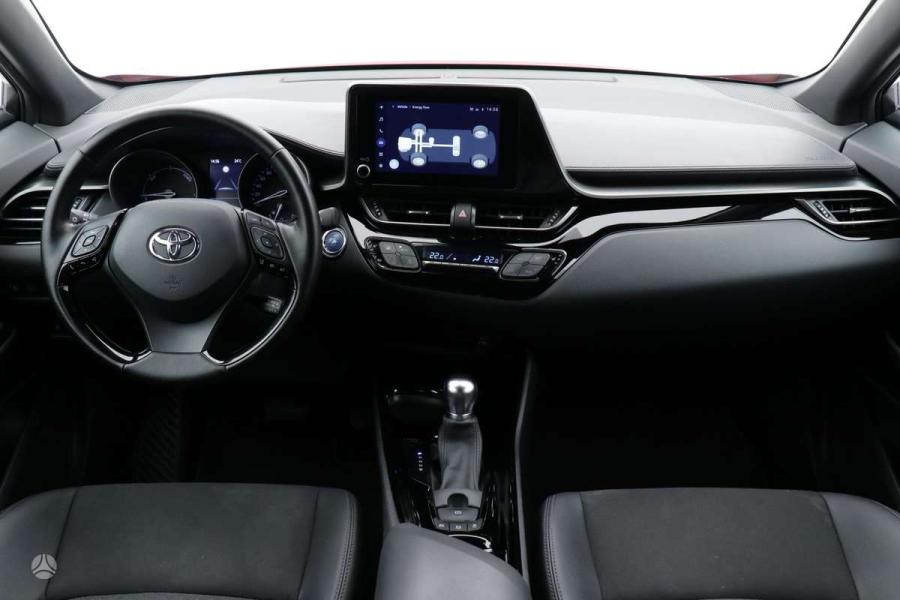 Красный Тойота C-HR 2023 в Вильнюс, объемом двигателя 1.80 л и пробегом 62 тыс. км за 26500 €, фото 8 на AUTOMOTO.COM.LV