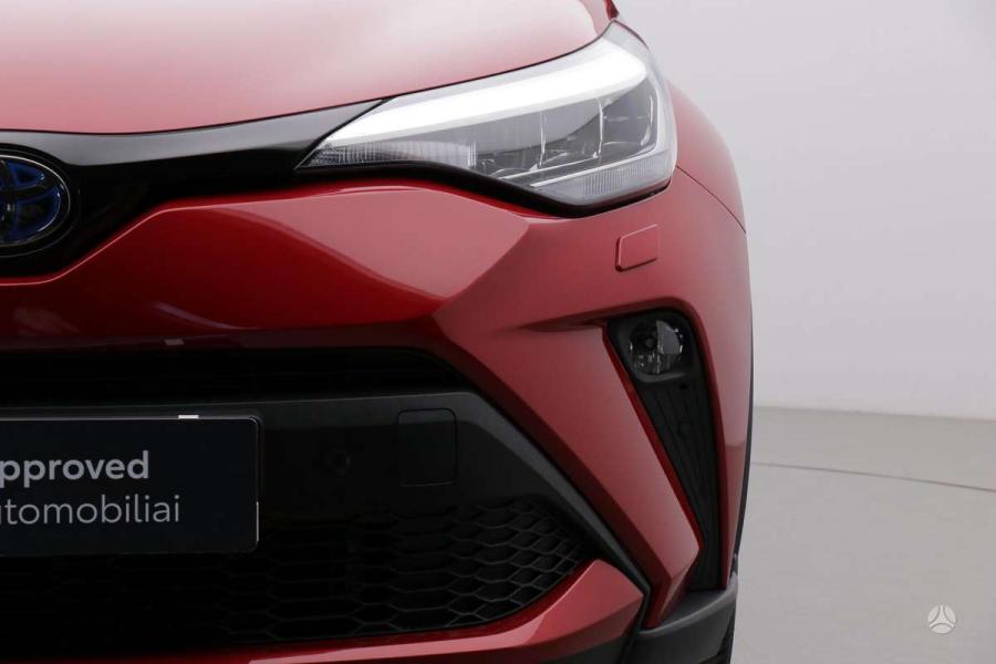 Красный Тойота C-HR 2023 в Вильнюс, объемом двигателя 1.80 л и пробегом 62 тыс. км за 26500 €, фото 21 на AUTOMOTO.COM.LV
