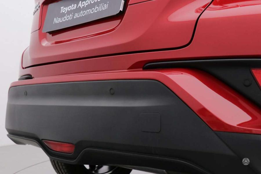 Красный Тойота C-HR 2023 в Вильнюс, объемом двигателя 1.80 л и пробегом 62 тыс. км за 26500 €, фото 22 на AUTOMOTO.COM.LV