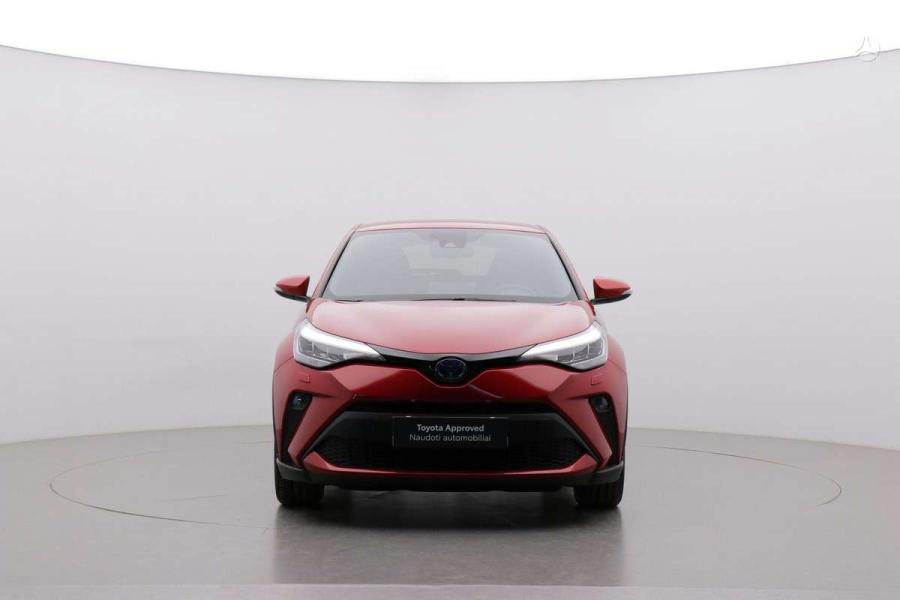 Красный Тойота C-HR 2023 в Вильнюс, объемом двигателя 1.80 л и пробегом 62 тыс. км за 26500 €, фото 7 на AUTOMOTO.COM.LV