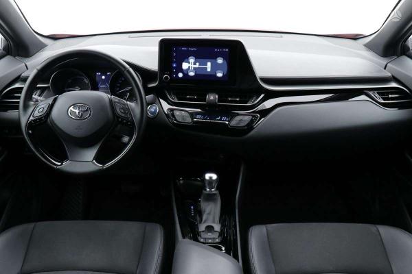 Красный Тойота C-HR 2023 в Вильнюс, объемом двигателя 1.80 л и пробегом 62 тыс. км за 26500 €, фото 8 на AUTOMOTO.COM.LV