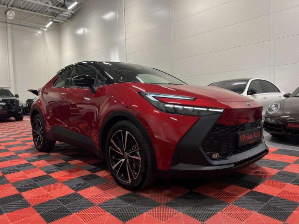 Sarkans Toyota C-HR 2024 Viļņa, ar dzinēja tilpumu 1.80 L un nobraukumu 13 tūkst. km par 32399 €, foto 3 vietnē AUTOMOTO.COM.LV