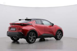 Red Toyota C-HR 2024 in Vilnius, with an engine capacity of 1.80 L and mileage of 18 thousand km for 31900 €, photo 3 on AUTOMOTO.COM.LV