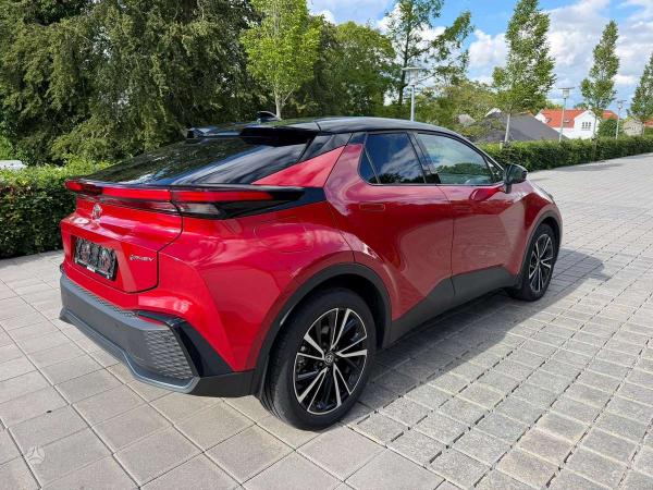 Красный Тойота C-HR 2024 в Каунас, объемом двигателя 1.99 л и пробегом 28 тыс. км за 33900 €, фото 7 на AUTOMOTO.COM.LV