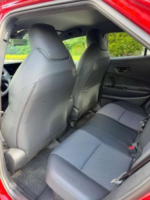 Sarkans Toyota C-HR 2024 Kauņa, ar dzinēja tilpumu 1.99 L un nobraukumu 28 tūkst. km par 33900 €, foto 12 vietnē AUTOMOTO.COM.LV