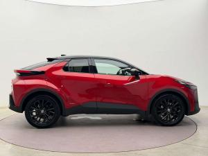 Красный Тойота C-HR 2024 в Паневежис, объемом двигателя 1.99 л и пробегом 17 тыс. км за 36990 €, фото 5 на AUTOMOTO.COM.LV