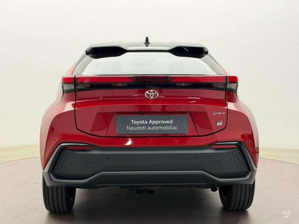 Sarkans Toyota C-HR 2024 Panevēža, ar dzinēja tilpumu 1.99 L un nobraukumu 17 tūkst. km par 36990 €, foto 7 vietnē AUTOMOTO.COM.LV