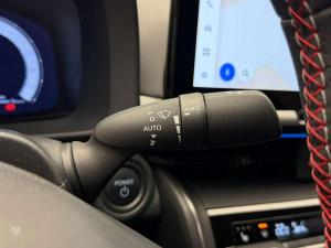Красный Тойота C-HR 2024 в Паневежис, объемом двигателя 1.99 л и пробегом 17 тыс. км за 36990 €, фото 26 на AUTOMOTO.COM.LV