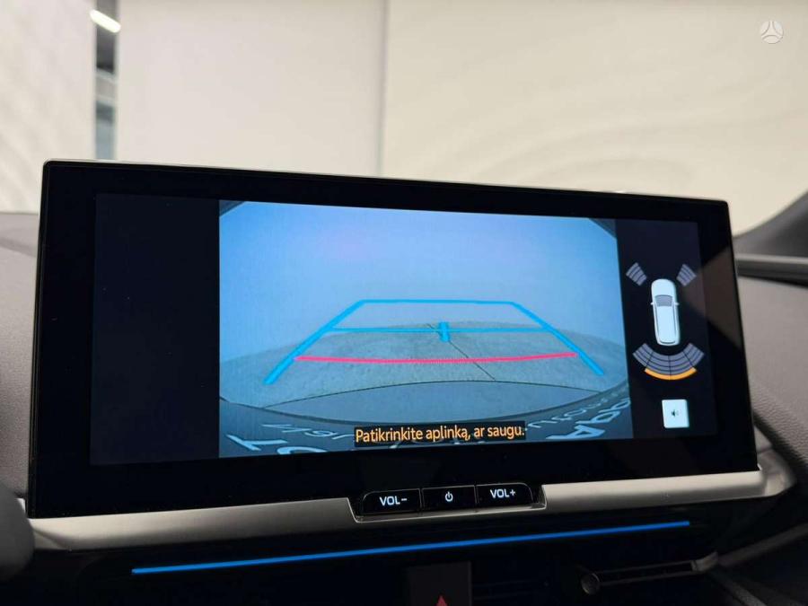 Красный Тойота C-HR 2024 в Паневежис, объемом двигателя 1.99 л и пробегом 17 тыс. км за 36990 €, фото 33 на AUTOMOTO.COM.LV