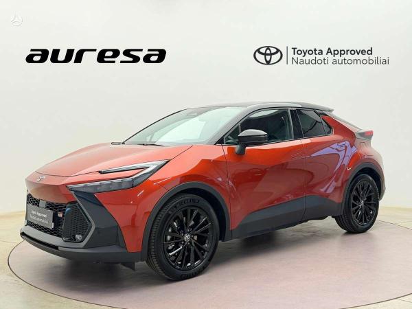 Sarkans Toyota C-HR 2025 Panevēža, ar dzinēja tilpumu 1.99 L un nobraukumu 19 tūkst. km par 36990 €, foto 1 vietnē AUTOMOTO.COM.LV