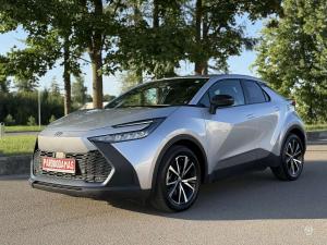 Красный Тойота C-HR 2025 в Паневежис, объемом двигателя 1.99 л и пробегом 22 тыс. км за 29500 €, фото 7 на AUTOMOTO.COM.LV