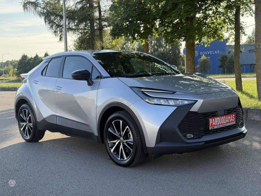 Красный Тойота C-HR 2025 в Паневежис, объемом двигателя 1.99 л и пробегом 22 тыс. км за 29500 €, фото 15 на AUTOMOTO.COM.LV