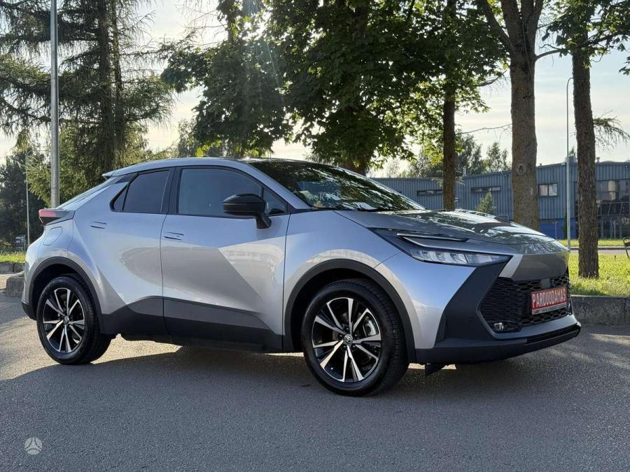 Красный Тойота C-HR 2025 в Паневежис, объемом двигателя 1.99 л и пробегом 22 тыс. км за 29500 €, фото 17 на AUTOMOTO.COM.LV