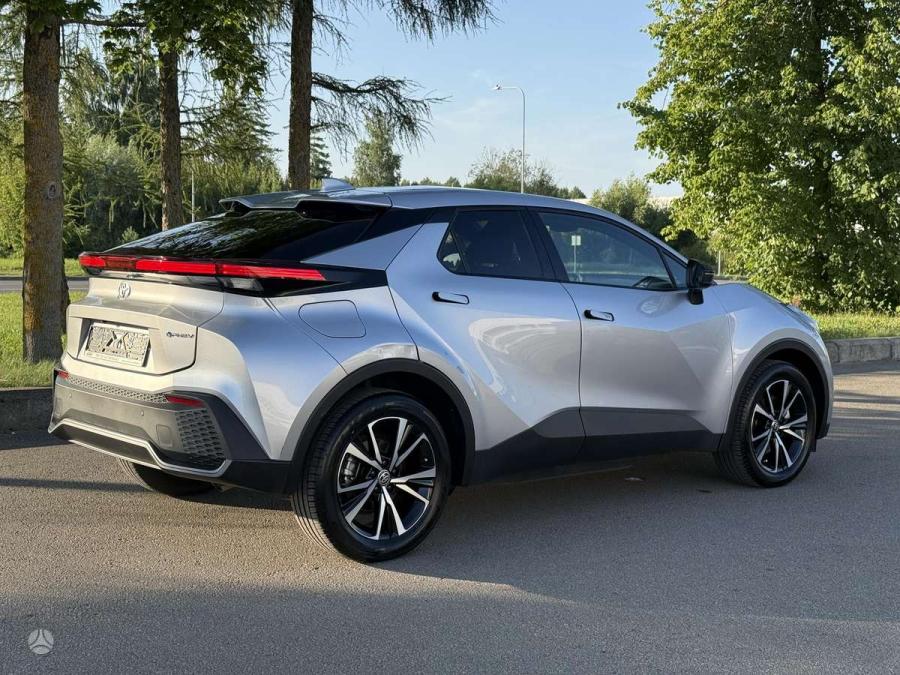 Красный Тойота C-HR 2025 в Паневежис, объемом двигателя 1.99 л и пробегом 22 тыс. км за 29500 €, фото 20 на AUTOMOTO.COM.LV