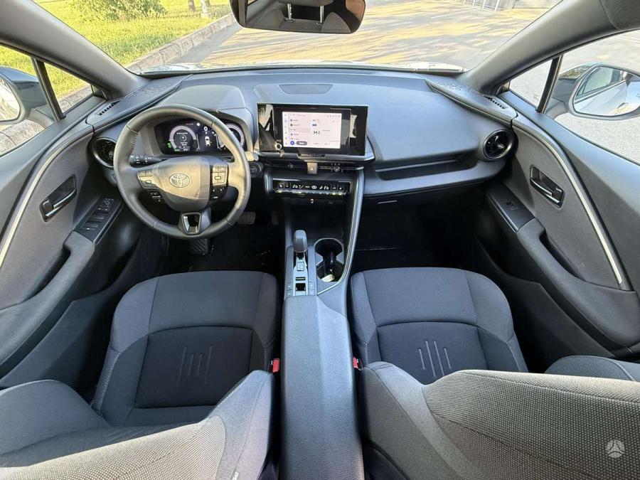 Красный Тойота C-HR 2025 в Паневежис, объемом двигателя 1.99 л и пробегом 22 тыс. км за 29500 €, фото 24 на AUTOMOTO.COM.LV