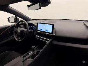 Sarkans Toyota C-HR 2025 Panevēža, ar dzinēja tilpumu 1.99 L un nobraukumu 11 tūkst. km par 36990 €, foto 20 vietnē AUTOMOTO.COM.LV