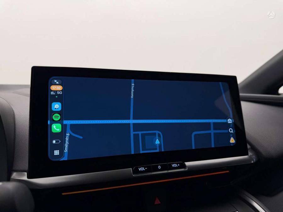 Sarkans Toyota C-HR 2025 Panevēža, ar dzinēja tilpumu 1.99 L un nobraukumu 11 tūkst. km par 36990 €, foto 34 vietnē AUTOMOTO.COM.LV