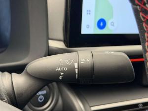 Sarkans Toyota C-HR 2025 Panevēža, ar dzinēja tilpumu 1.99 L un nobraukumu 11 tūkst. km par 36990 €, foto 26 vietnē AUTOMOTO.COM.LV