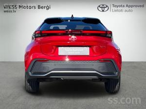 Sarkans Toyota C-HR 2026 Rīga, ar dzinēja tilpumu 1.80 L un nobraukumu 5 tūkst. km par 33990 €, foto 5 vietnē AUTOMOTO.COM.LV