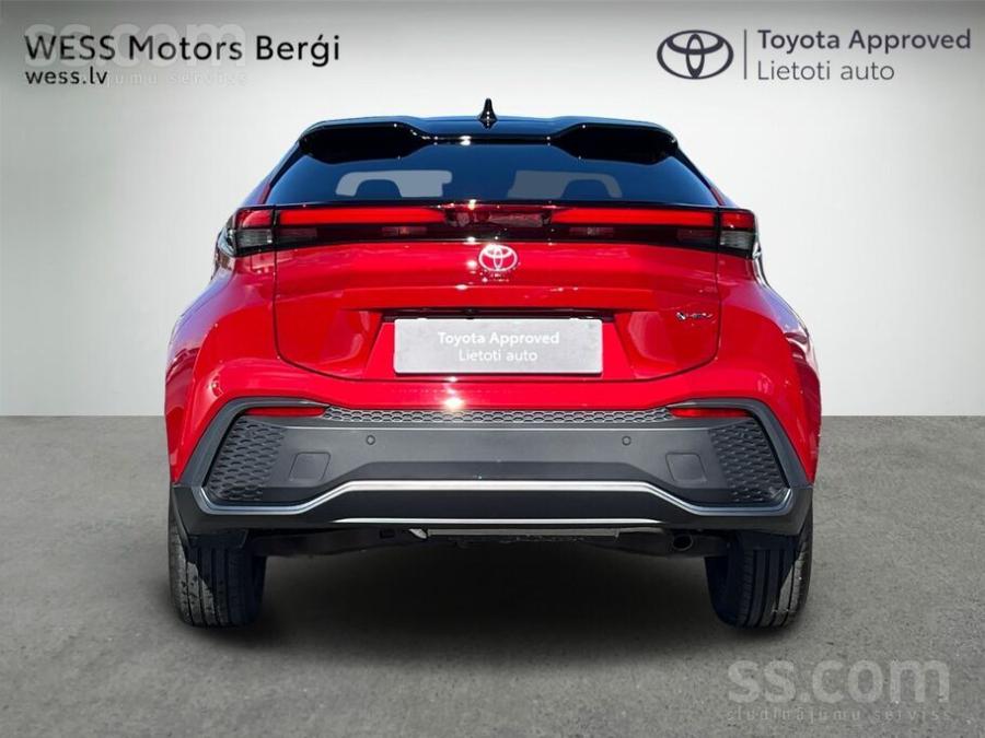 Sarkans Toyota C-HR 2026 Rīga, ar dzinēja tilpumu 1.80 L un nobraukumu 5 tūkst. km par 33990 €, foto 5 vietnē AUTOMOTO.COM.LV