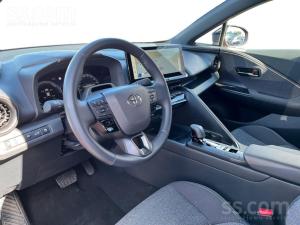 Sarkans Toyota C-HR 2026 Rīga, ar dzinēja tilpumu 1.80 L un nobraukumu 5 tūkst. km par 33990 €, foto 12 vietnē AUTOMOTO.COM.LV